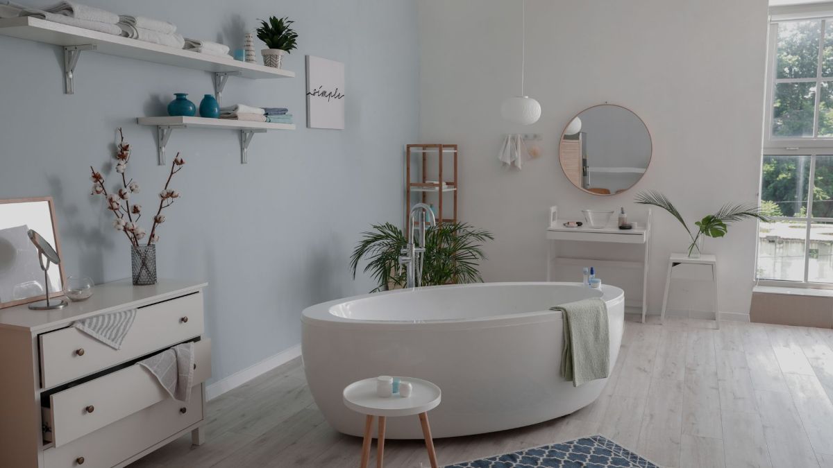 Bathrooms in Dreams – Linda G Riddle